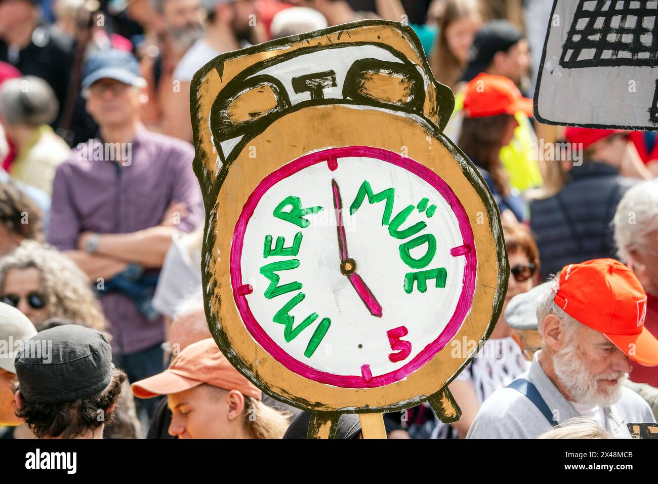 Uhr balance hi-res stock photography and images - Alamy