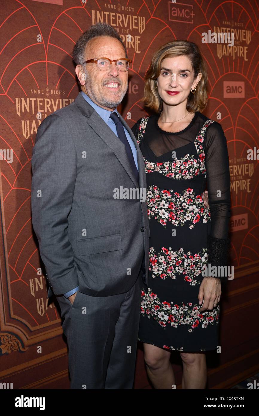 Mark Johnson and Lezlie Johnson Stock Photo - Alamy