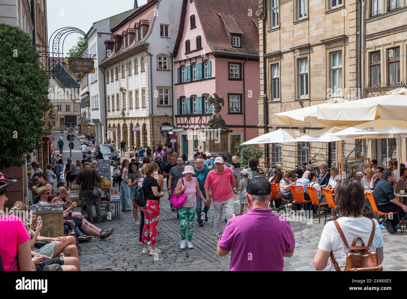 Bamberg, Germany. 01st May, 2024. Numerous people walk through Bamberg ...