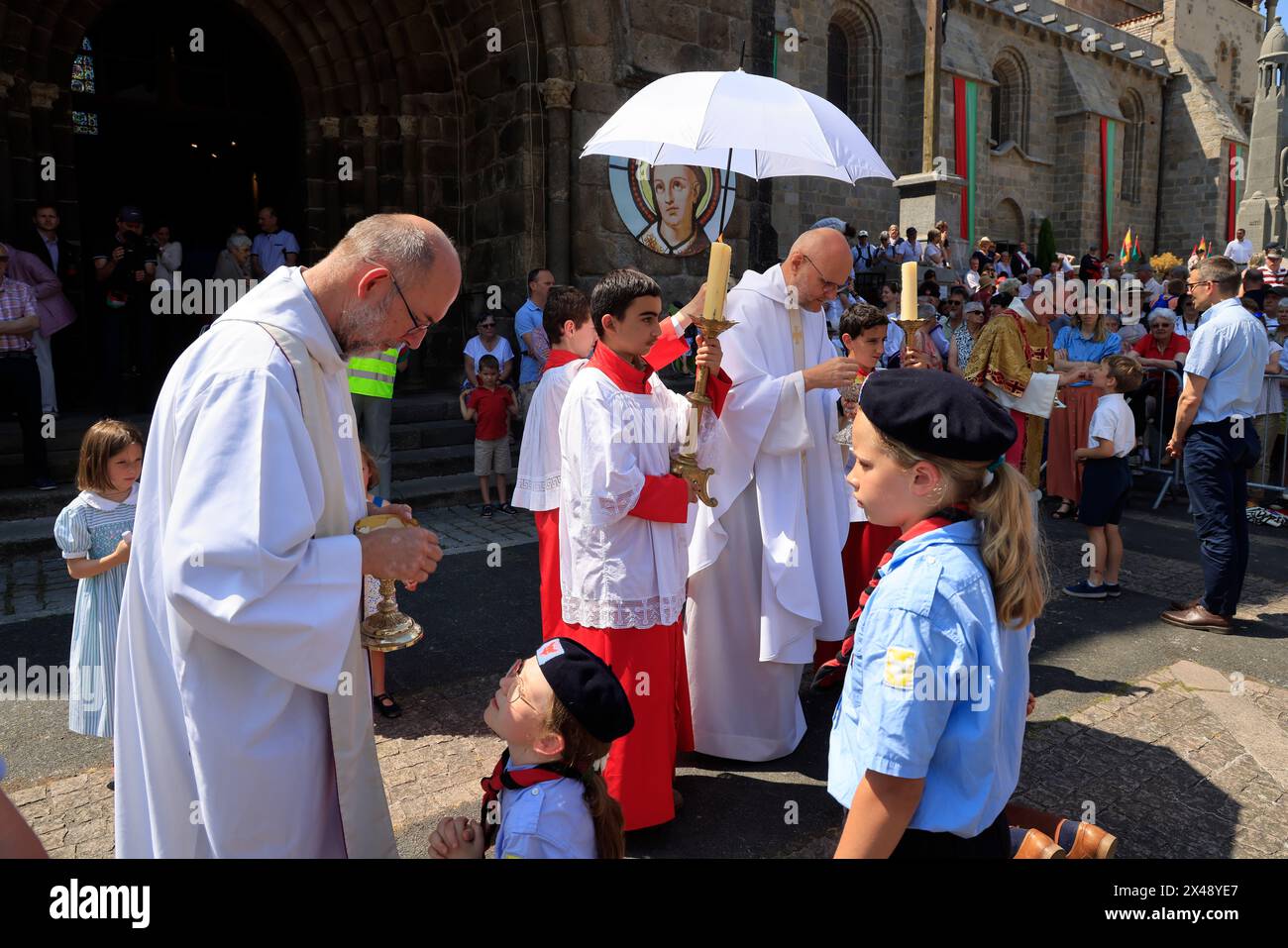 Le Dorat, France. Septennial ostensions of Dorat which celebrate the ...