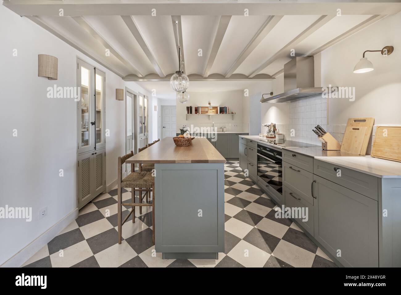 Checkered flooring hi-res stock photography and images - Alamy