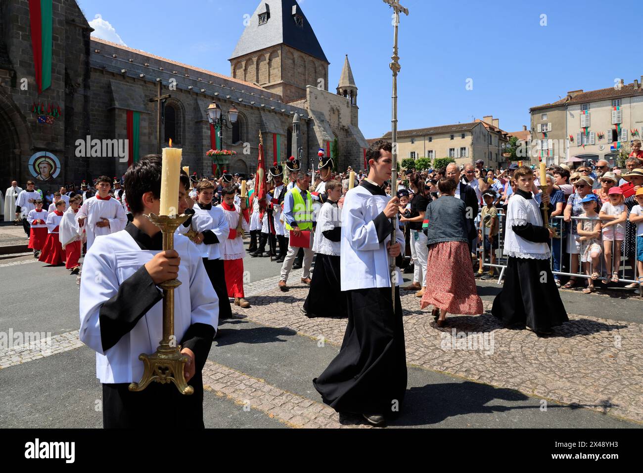 Le Dorat, France. Septennial ostensions of Dorat which celebrate the ...