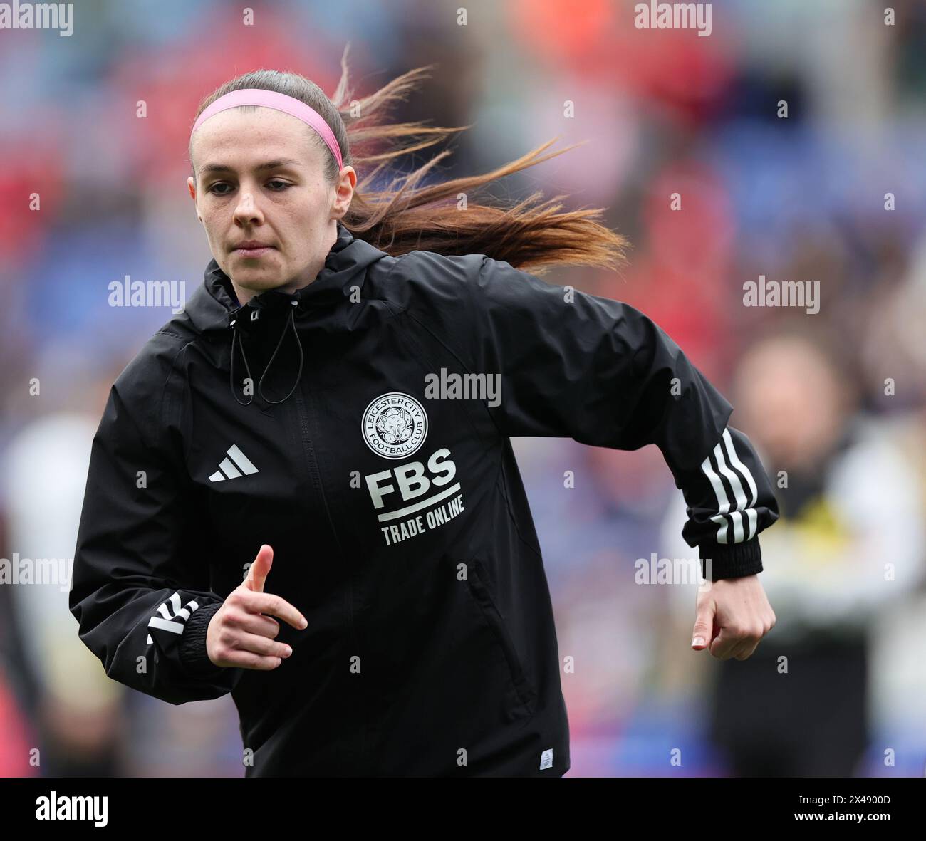 Sam Tierney of Leicester City Women warms up ahead of the Barclays ...