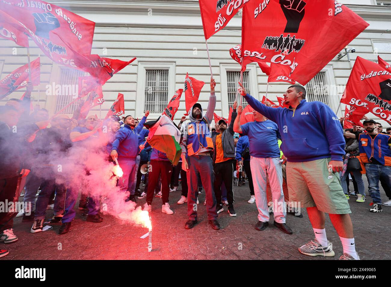 Napoli, Italy, 1 May 2024. People during the May Day demonstration ...