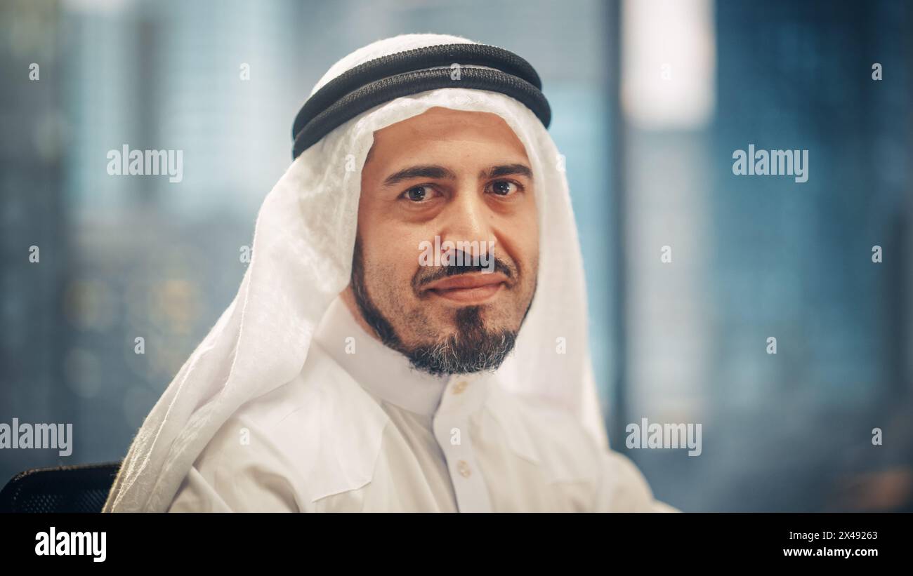 Portrait of Successful Arab Businessman in Traditional Outfit Gently ...