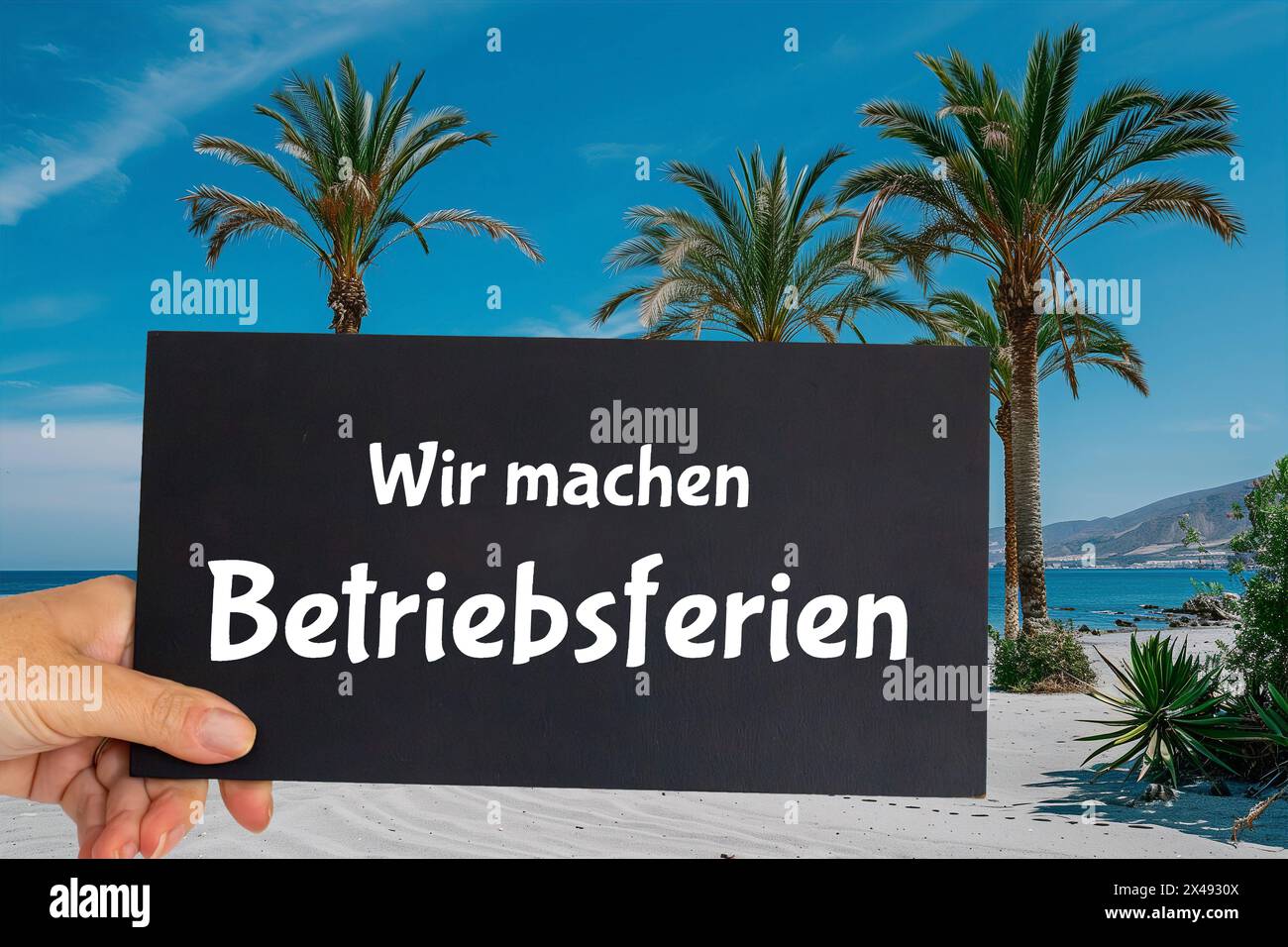 Symbolbild Betriebsferien: Schild mit der Aufschrift WIR MACHEN ...