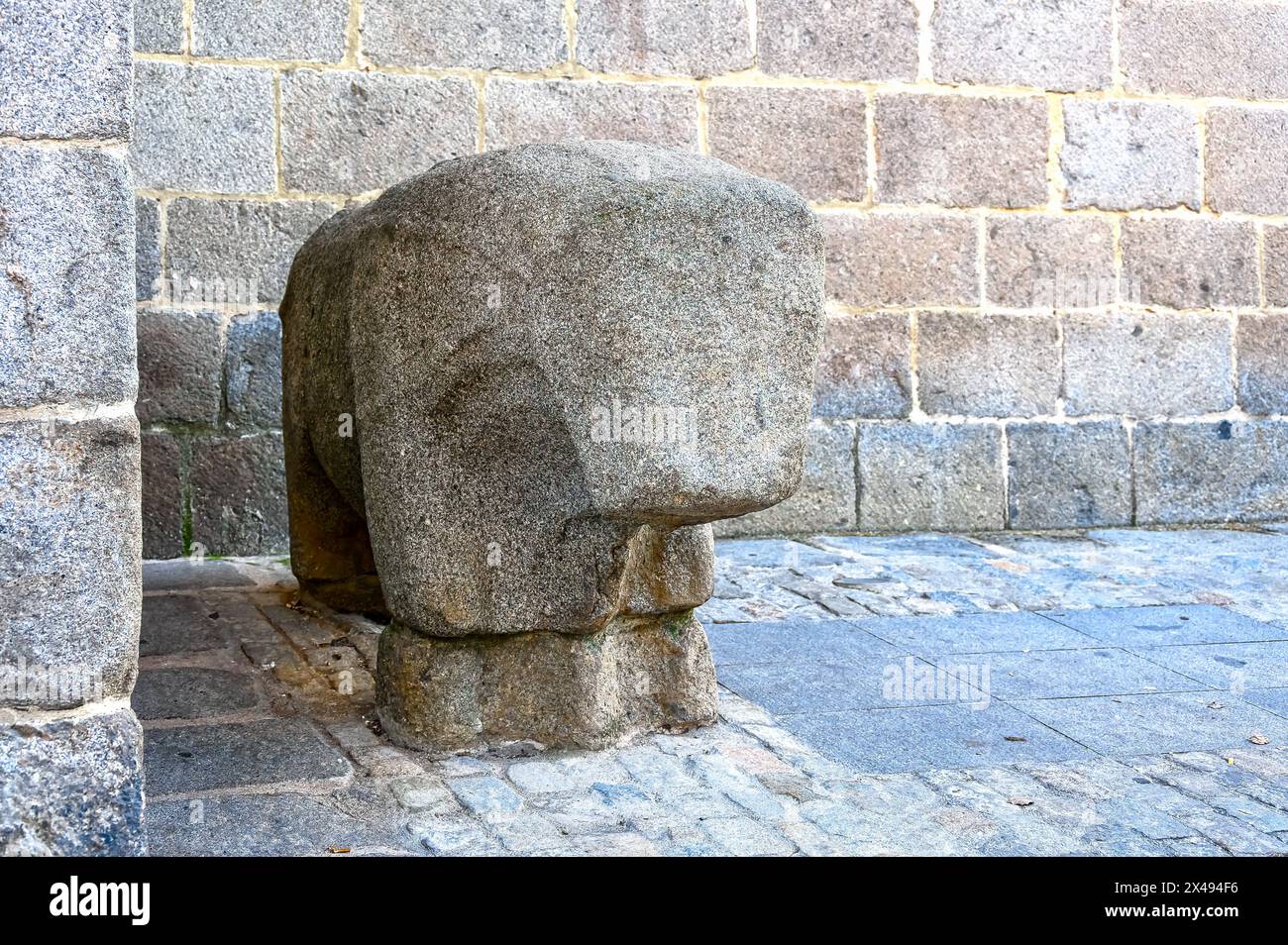 Palacio de los Verdugo, medieval exterior building architecture, Avila ...