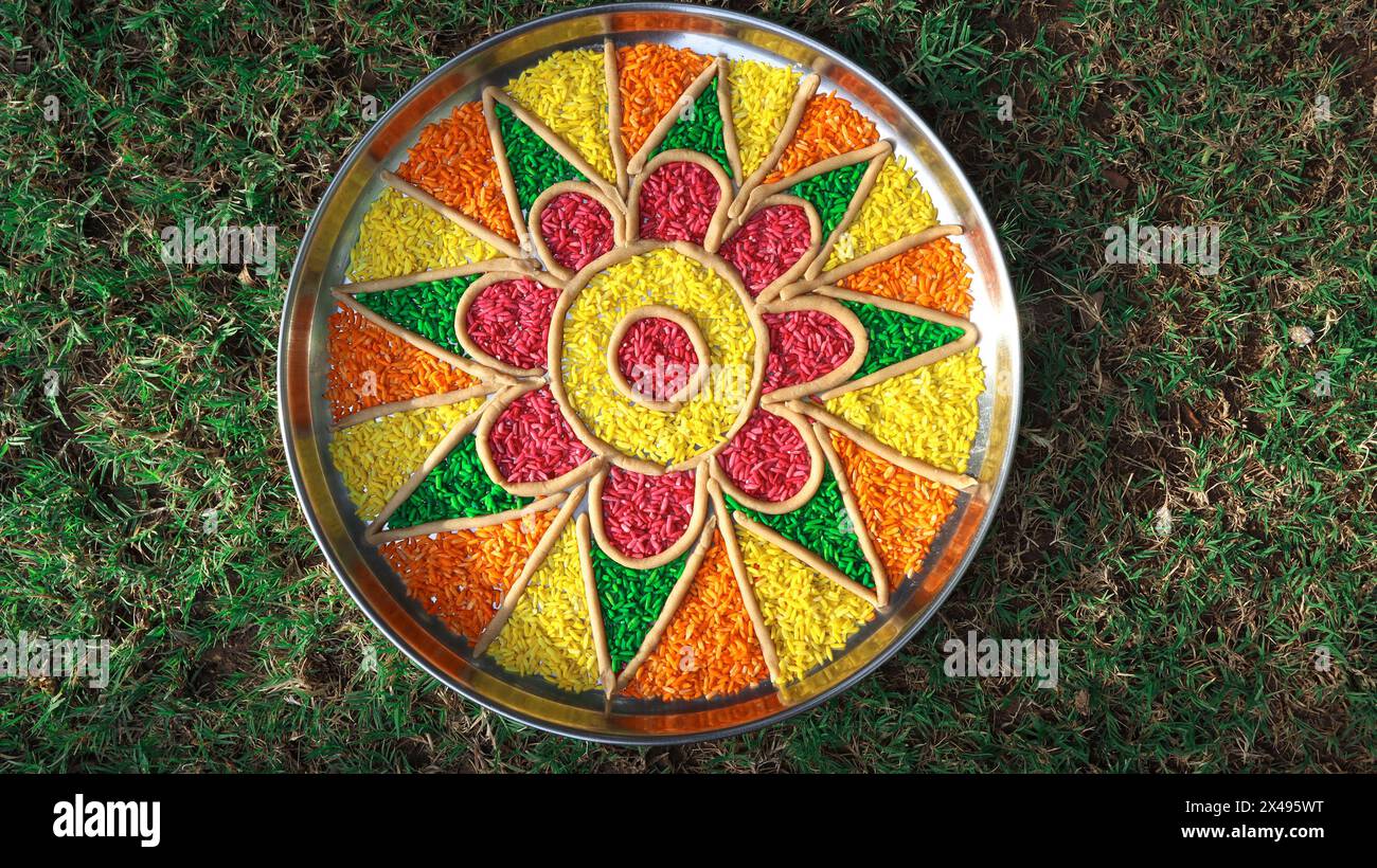 Aarti thali with rice hi-res stock photography and images - Alamy