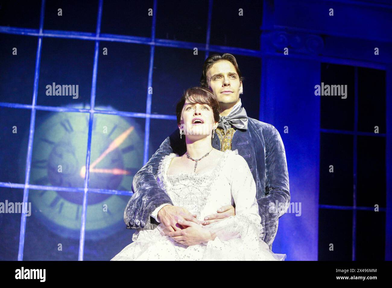 Madeleine Worrall (Cinderella), Joseph Millson (Prince Charming) in ...