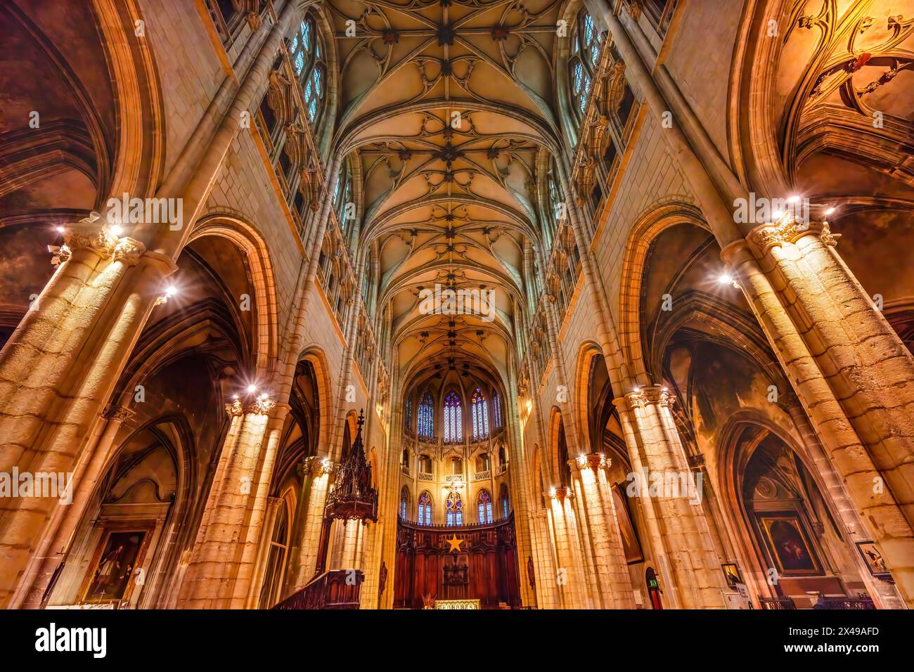 Basilica Altar Arches Saint Nizier Church Lyon France. Built In 1800s ...