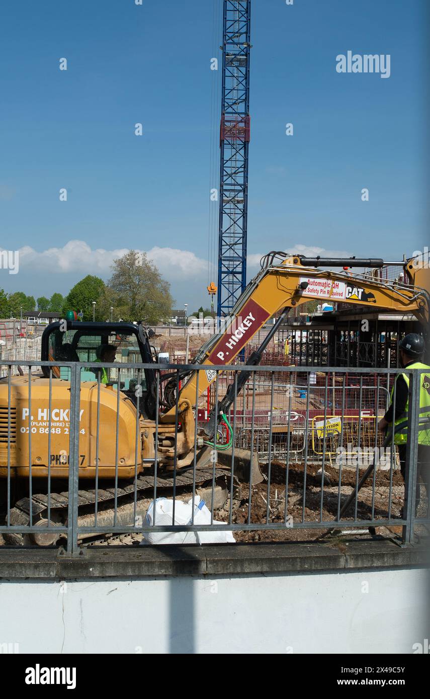 Maidenhead, Berkshire, UK. 1st May, 2024. 434 flats under construction ...