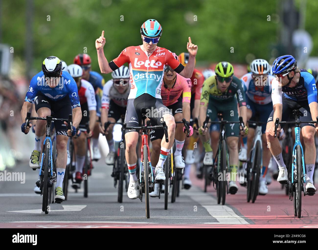 01 May 2024, Hesse, Frankfurt/Main: Cycling: UCI WorldTour - Eschborn ...