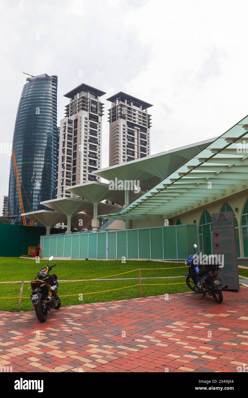 Kuala Lumpur, Malaysia - November 25, 2019: Vertical street view with ...