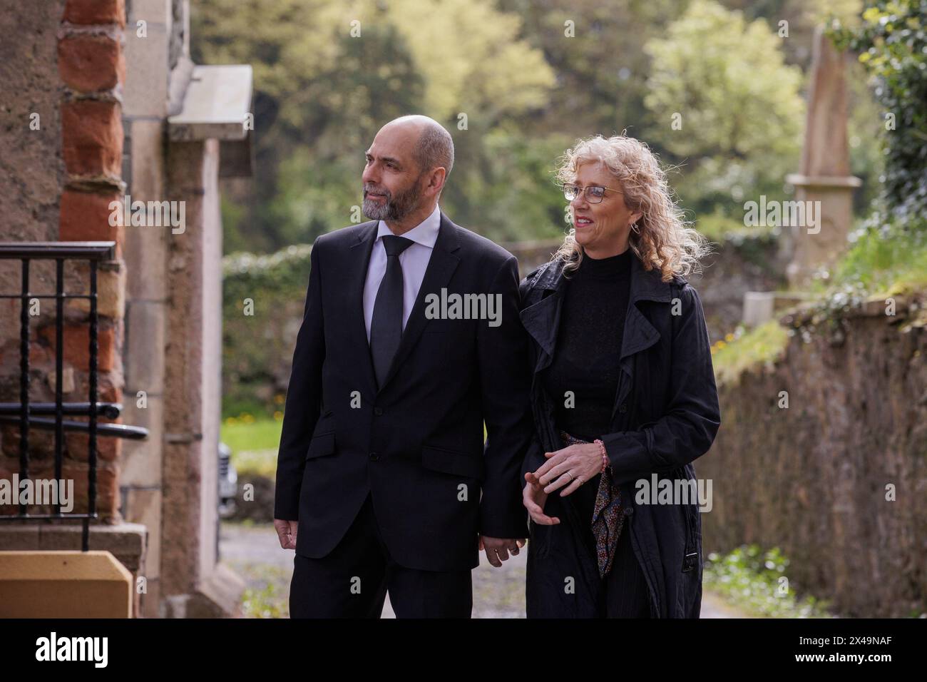 Harry Hamilton, Flash Harry Queen tribute singer, with his wife Heather ...