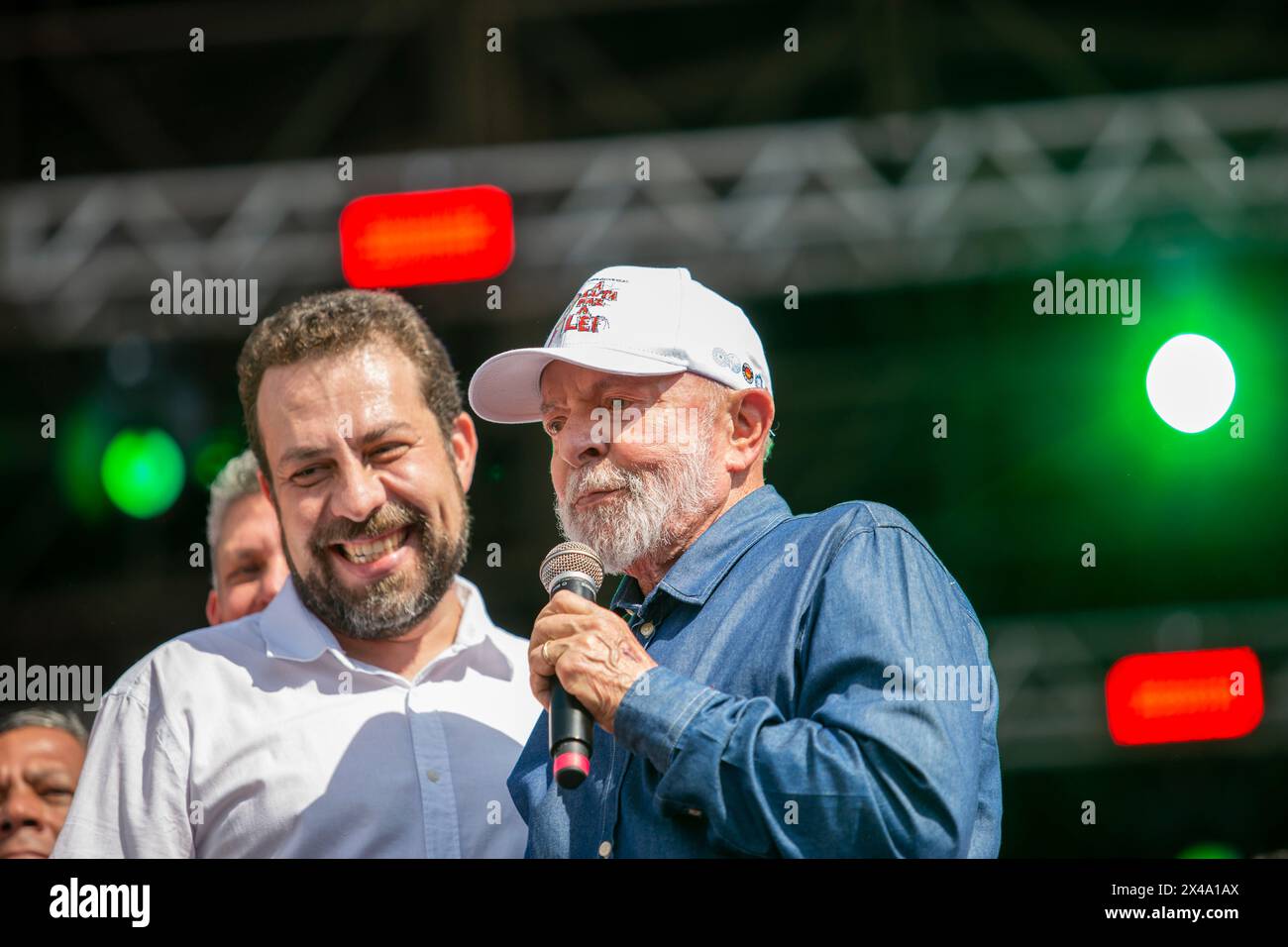 Qua mica hi-res stock photography and images - Alamy
