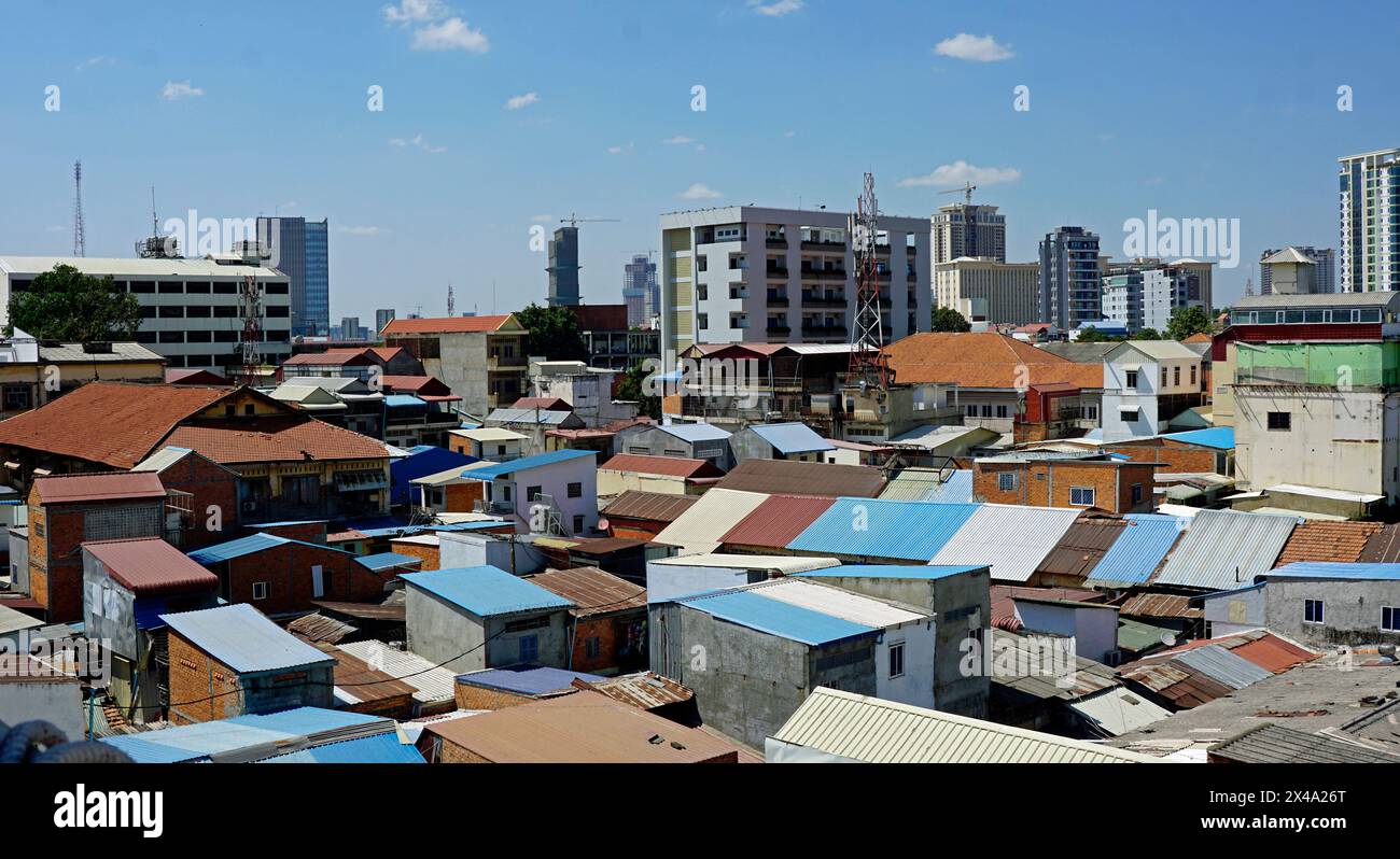 scenic view over the roofs of poor suburb of phnom penh Stock Photo - Alamy