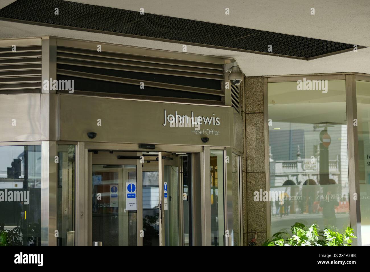 John lewis head office london hi-res stock photography and images - Alamy