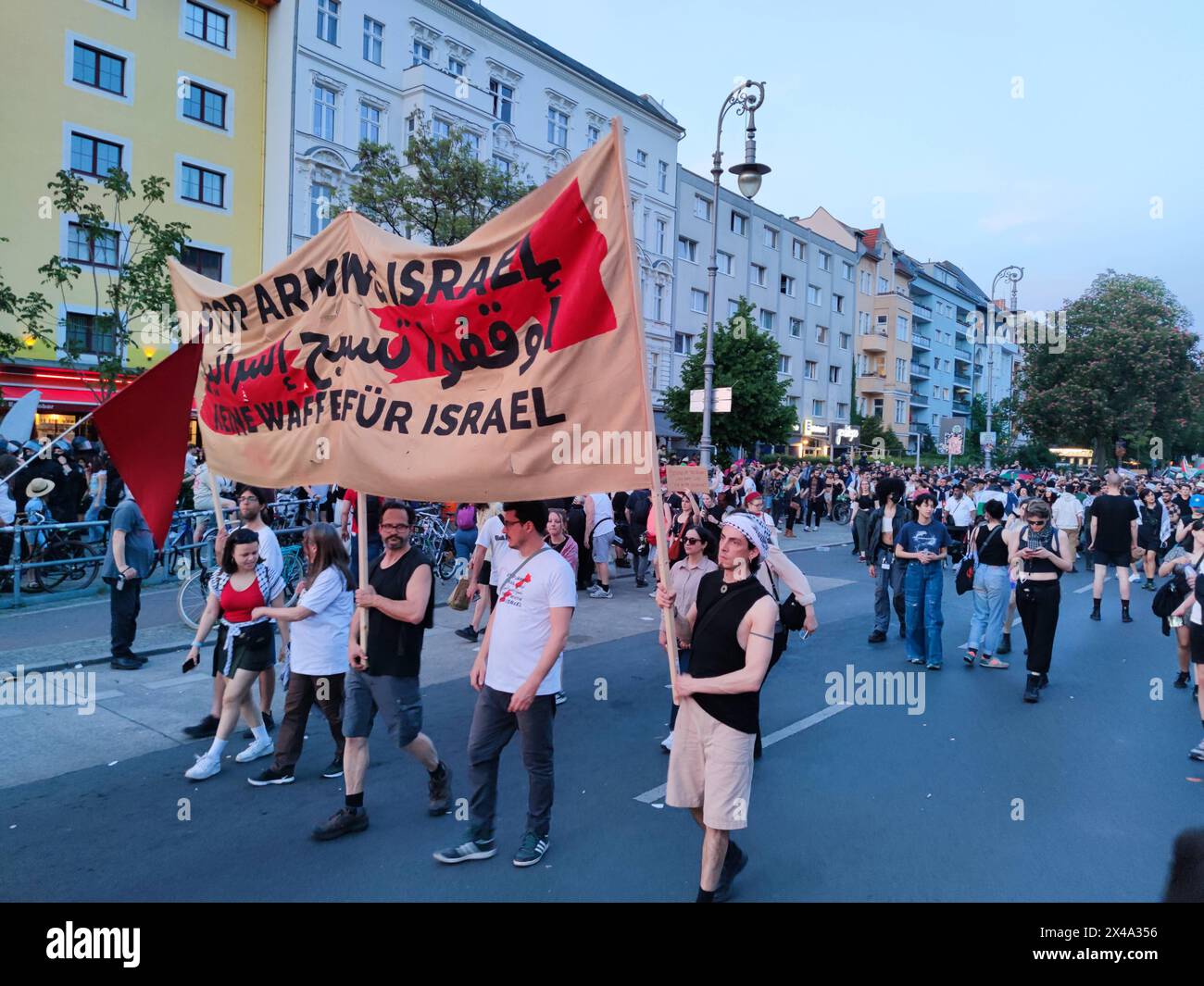 Berlin, Deutschland, 01.05.2024: Neukölln / Kreuzberg: Revolutionäre ...