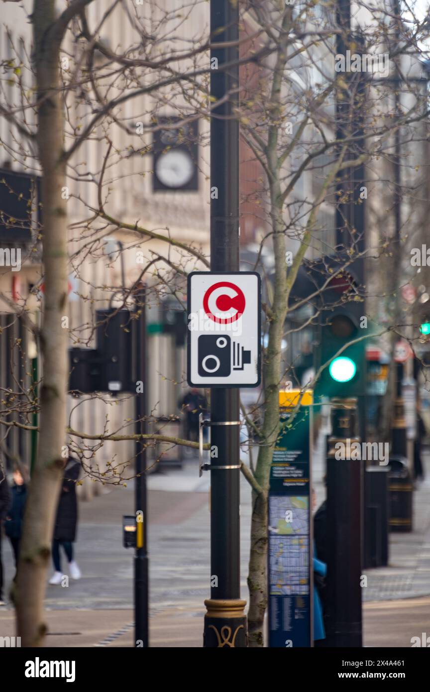 Transportation in London city, roads, road signes, street signes ...
