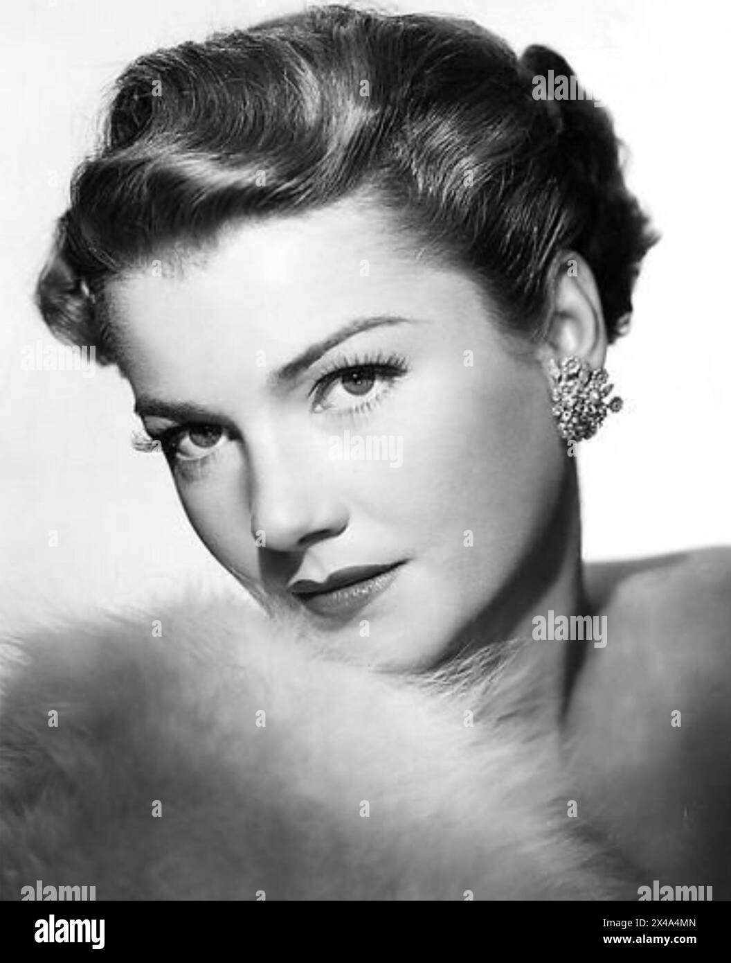 ANNE BAXTER (1925-1985) American film actress in 1949 Stock Photo - Alamy
