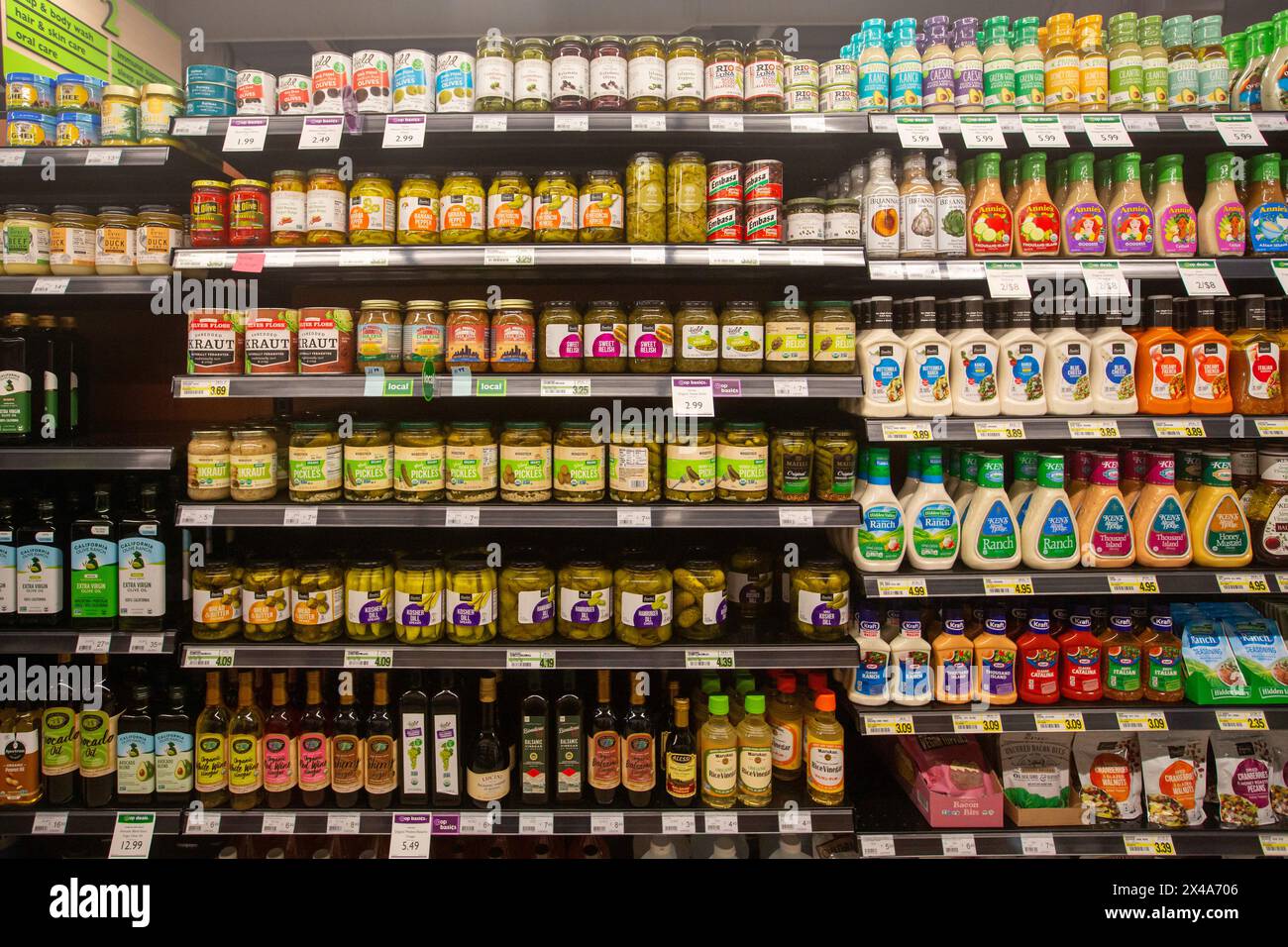 Detroit, Michigan, USA. 1st May, 2024. Grocery shoppers packed the ...