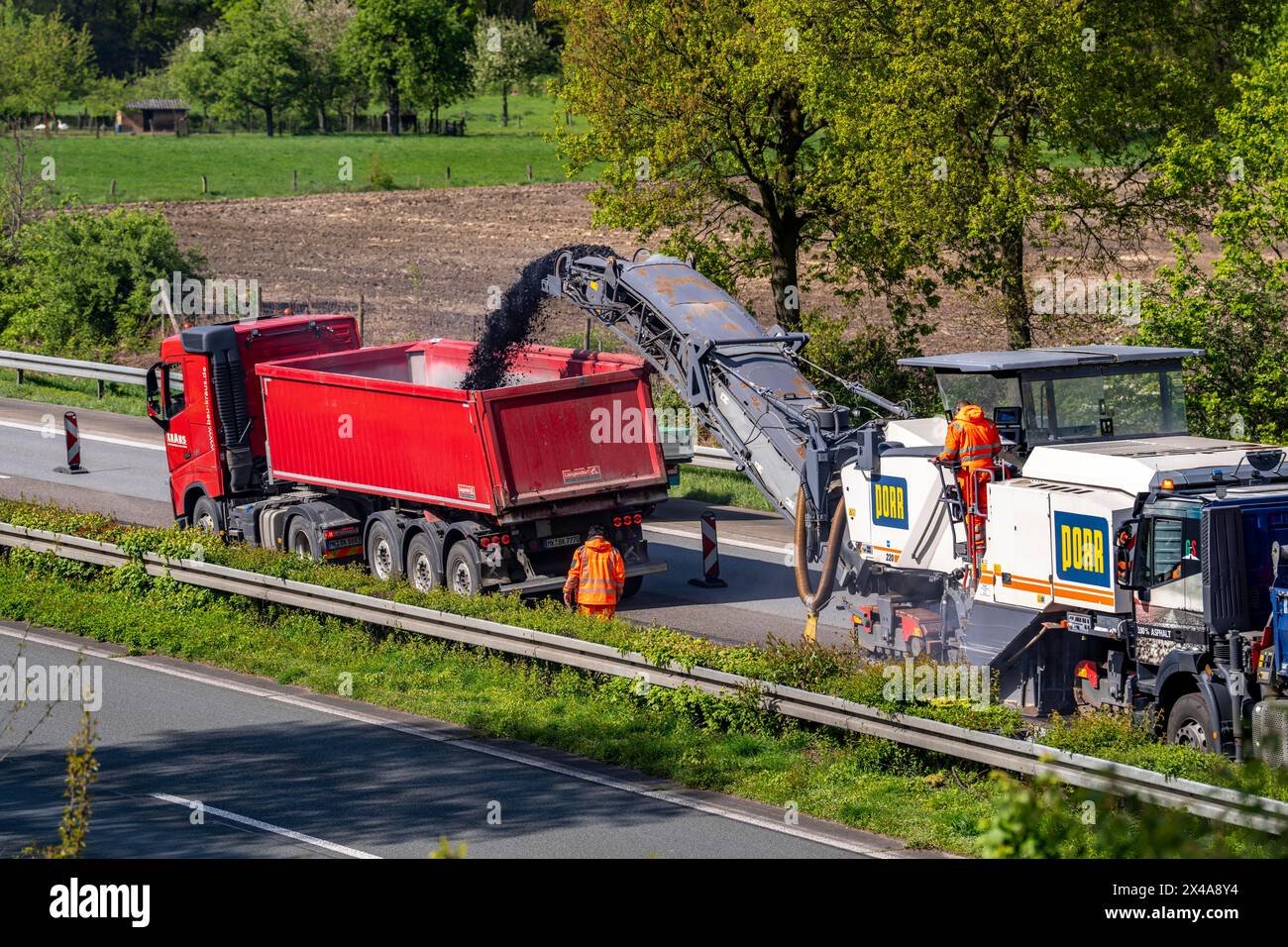 Freeway construction site on the A3 between Hünxe and Emmerich, in both ...