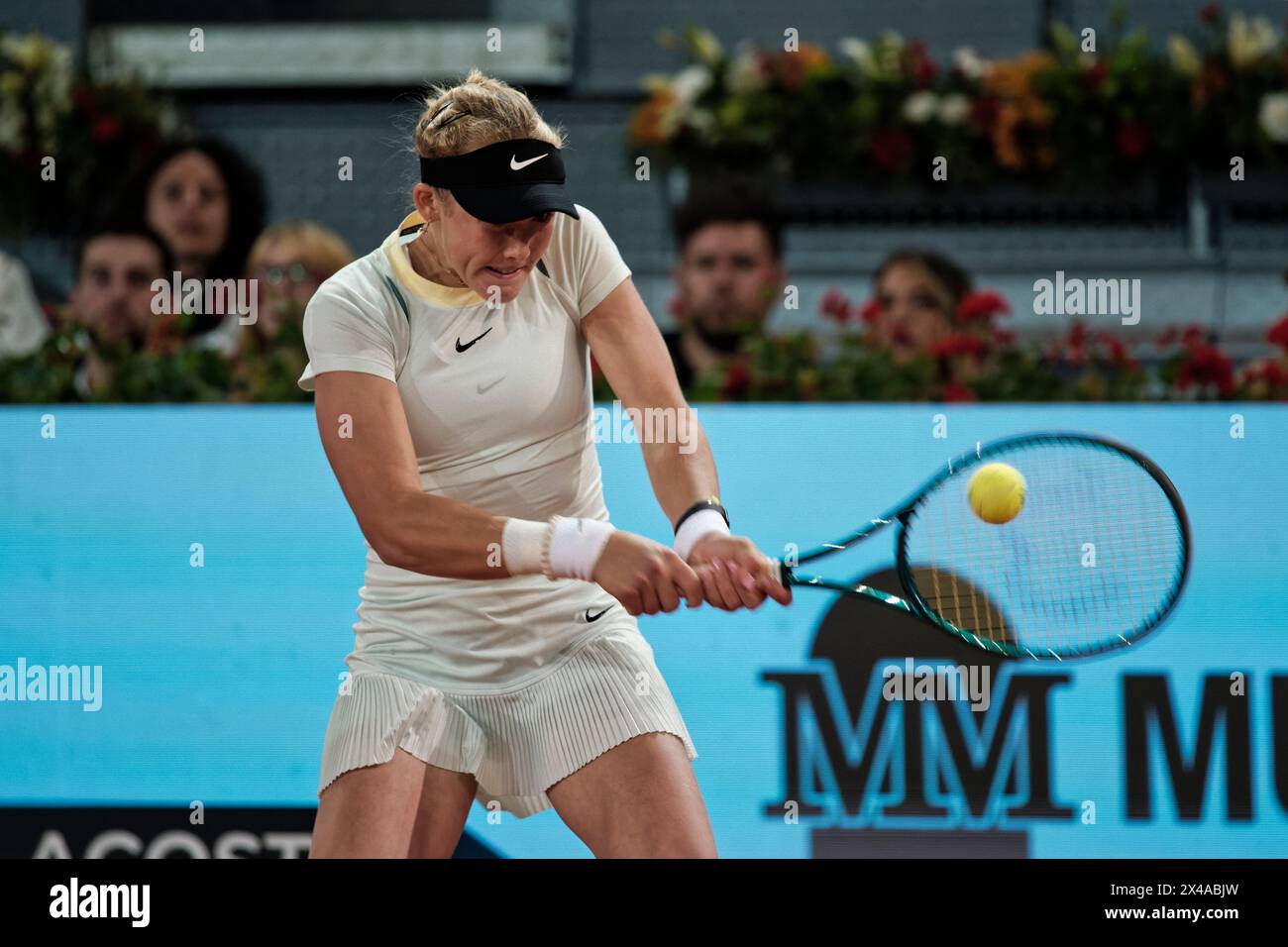 Aryna sabalenka v mirra andreeva hi-res stock photography and images ...