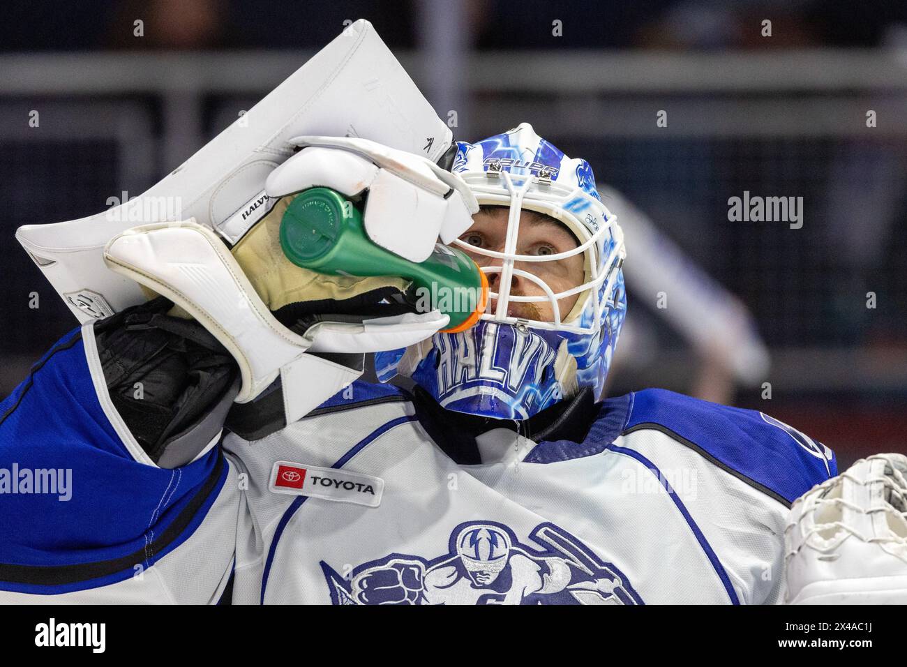 April 26th, 2024: Syracuse Crunch goaltender Brandon Halverson (31 ...