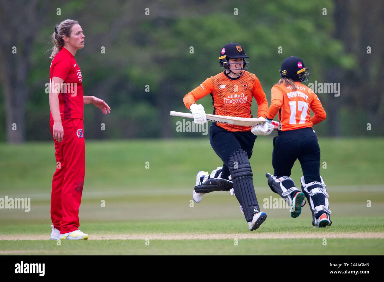 Stokenchurch, UK, 1st May 2024. Rhianna Southby and Nancy Harman of ...