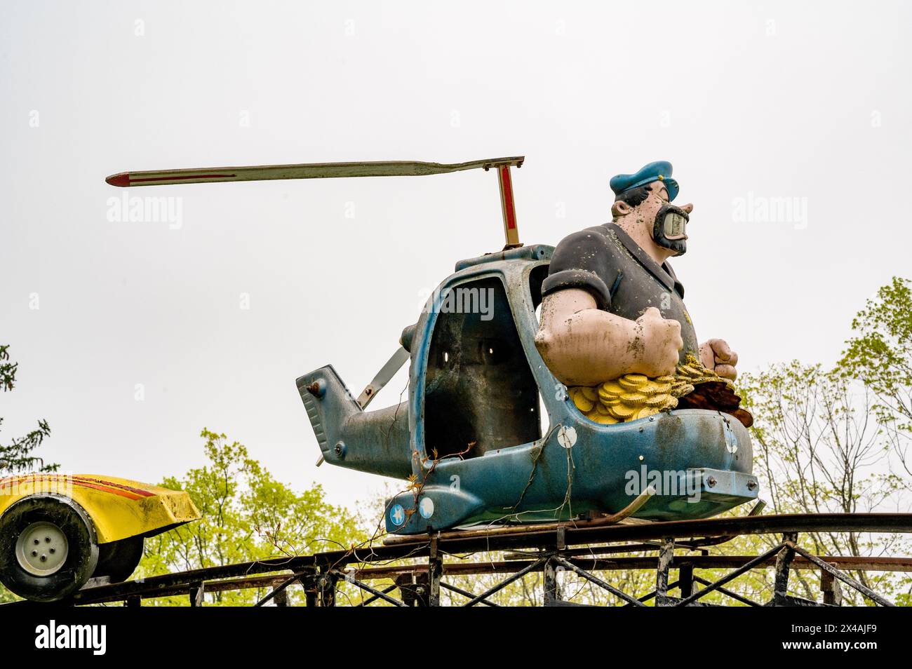 Popeye bluto ride hi-res stock photography and images - Alamy