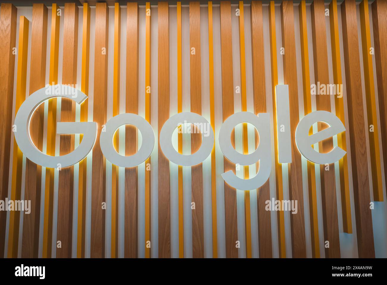 Google logo displayed on wooden wall with 3D effect Stock Photo - Alamy