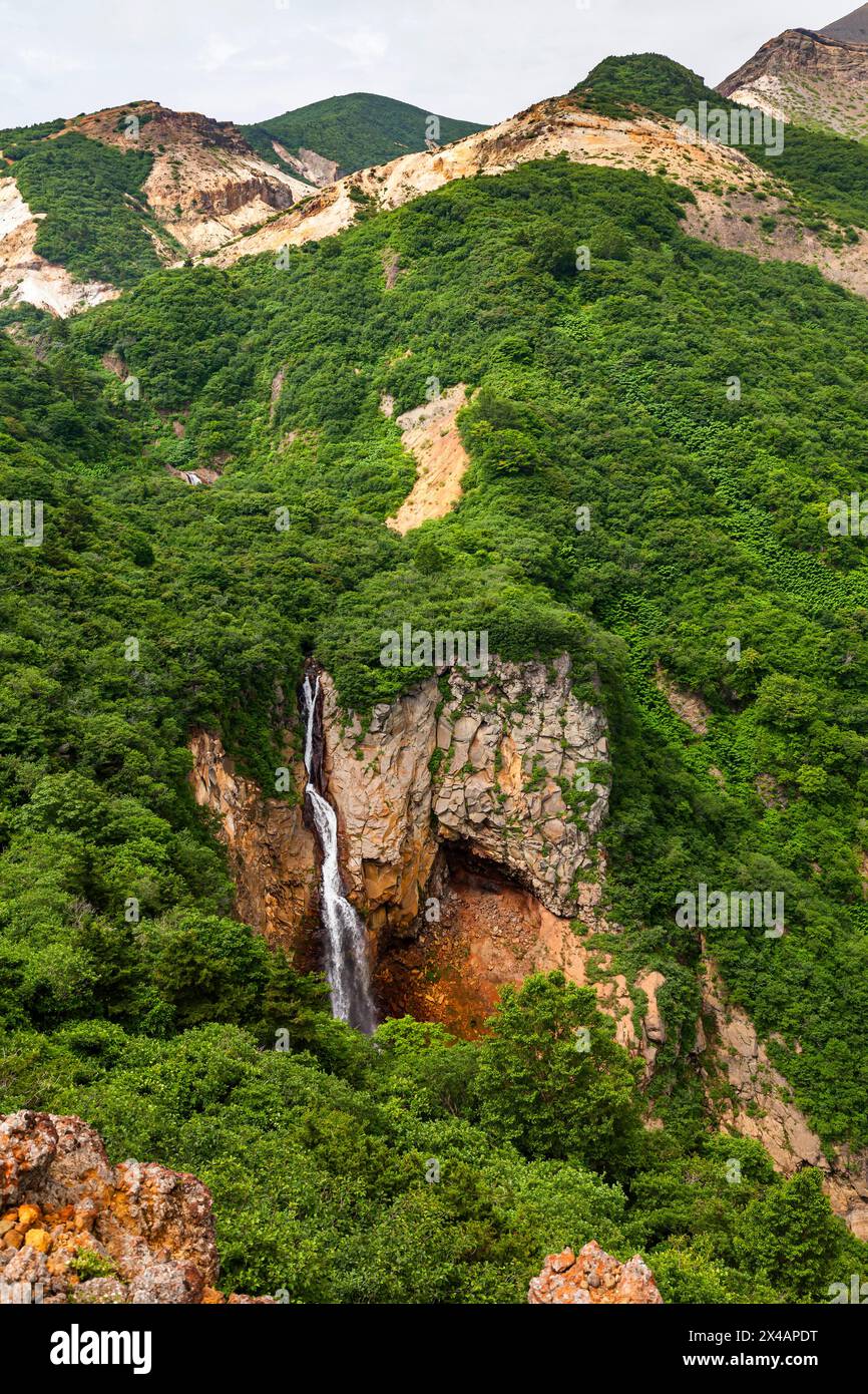 Kaerazu Fall, Kaerazu waterfall, Mount Zao, Komakusadaira Observatory ...