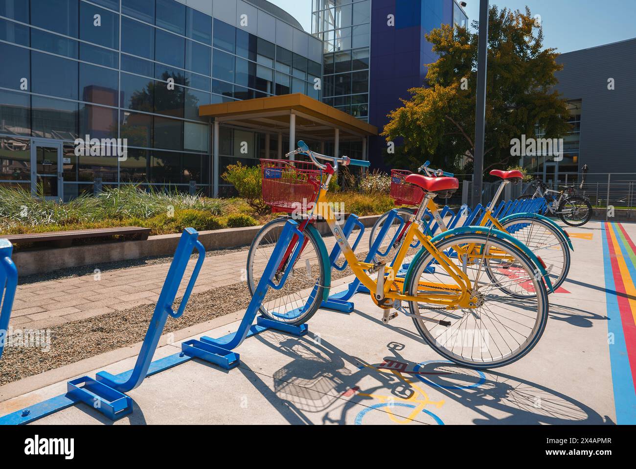 Solar cycle road hi-res stock photography and images - Alamy