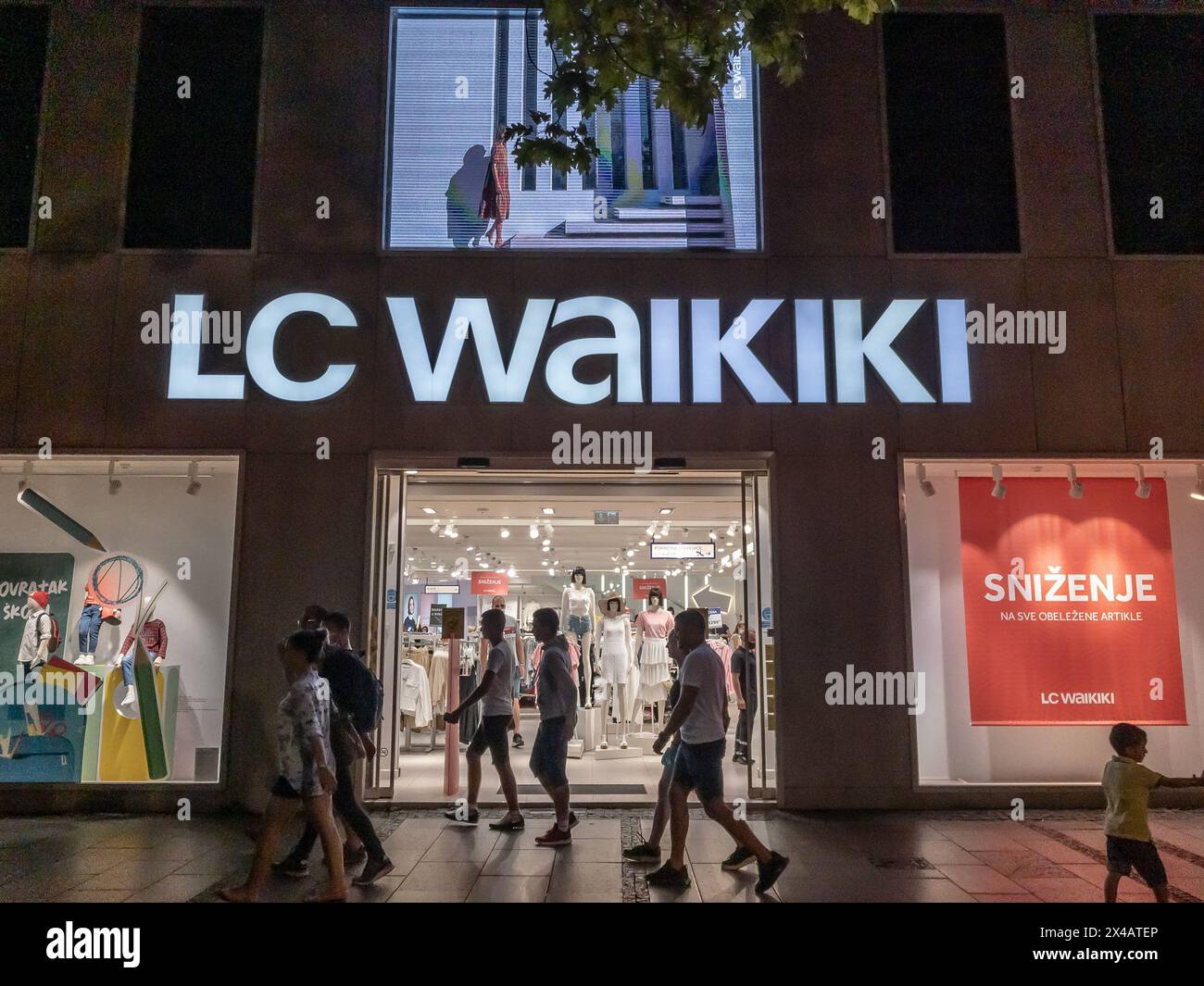 Lcw logo hi-res stock photography and images - Alamy