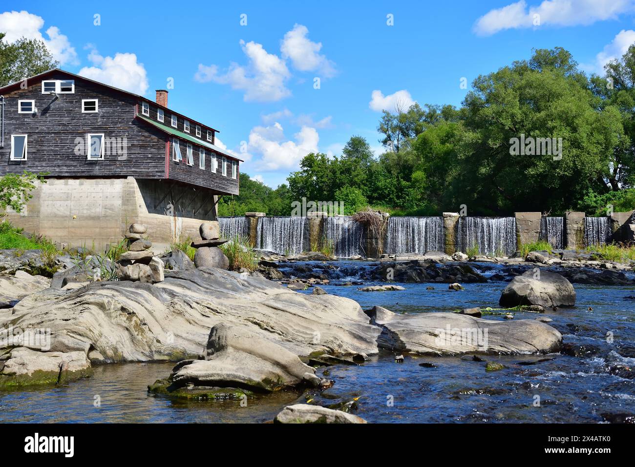 Huntingville hydroelectric power dam wood building Stock Photo - Alamy