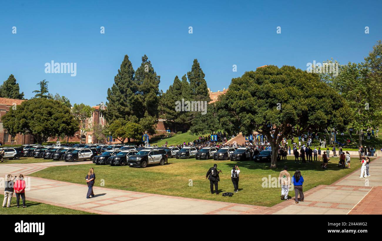Campus sheriff hi-res stock photography and images - Alamy