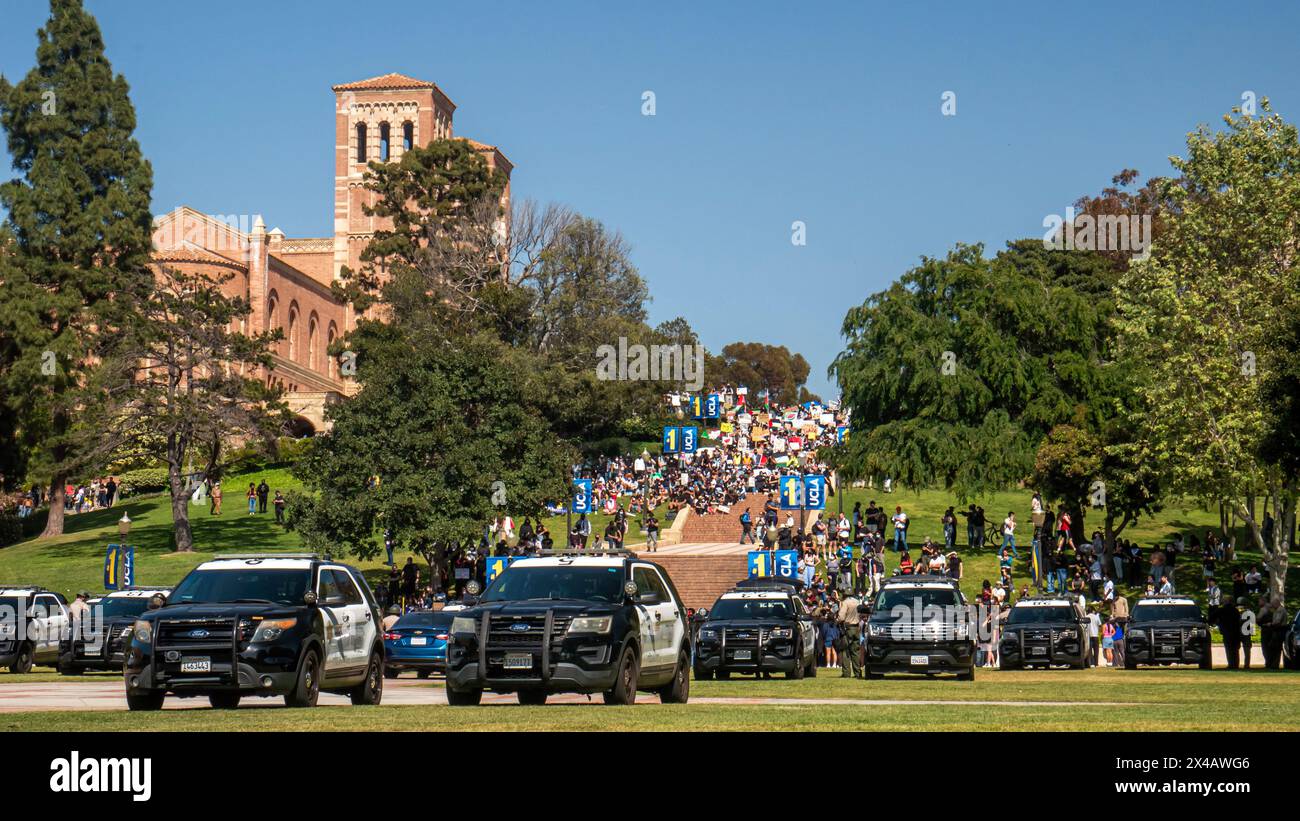 Los Angeles, USA. 1st May, 2024. Law enforcement vehicles assembled ...