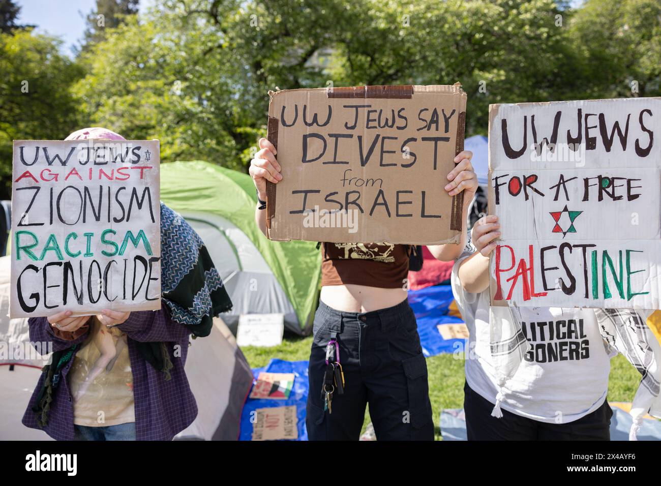 University of Washington Students Expand Protest Encampment Stock Photo ...