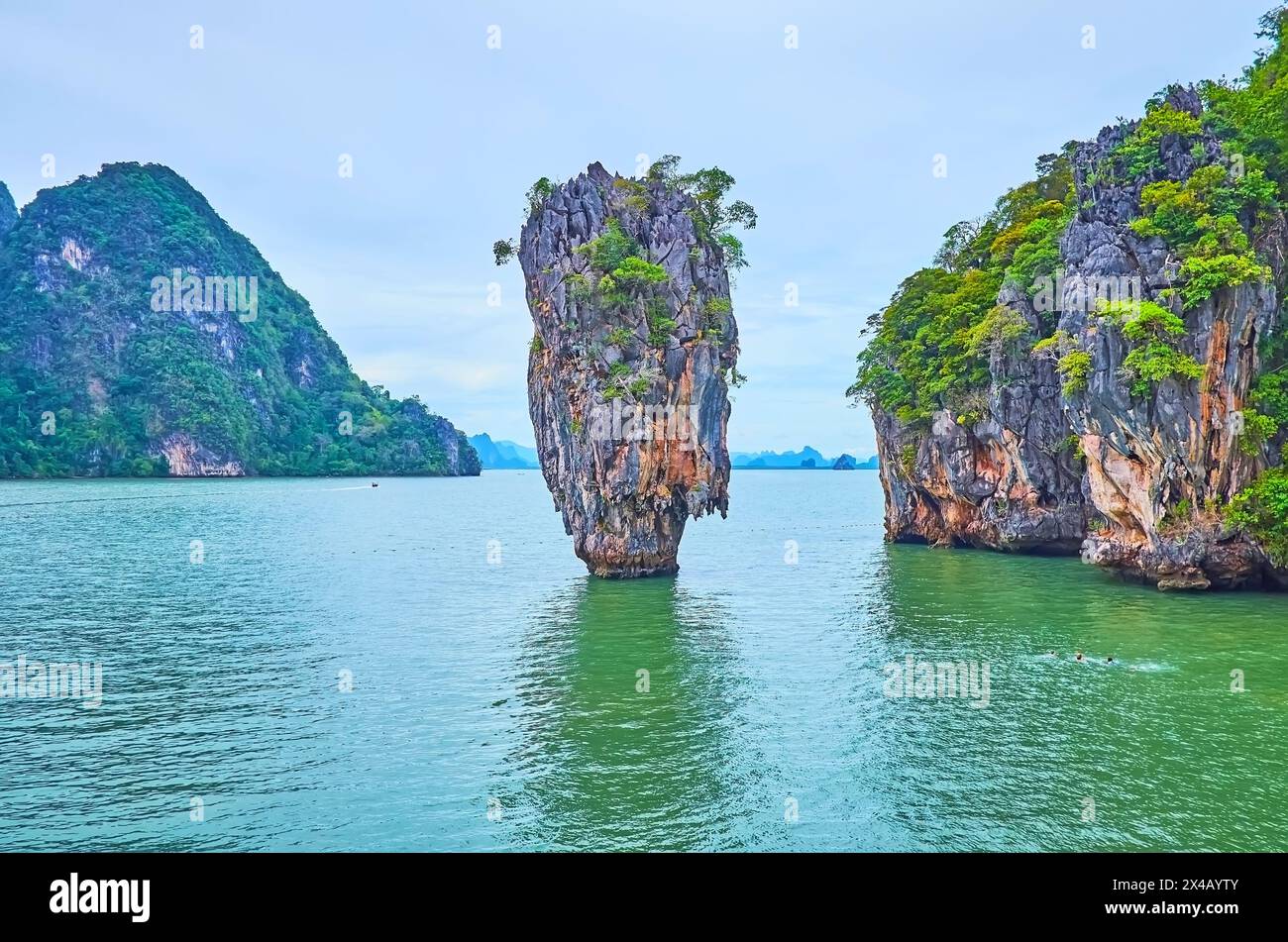 The scenic Ko Ta Pu karst tower on James Bond Island ((Khao Phing Kan ...