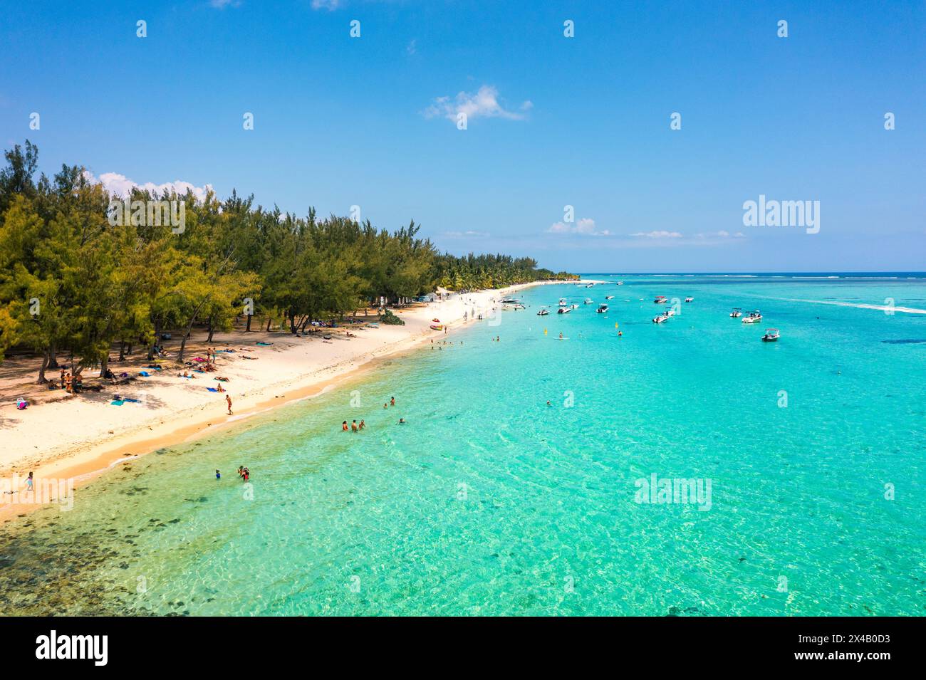 Tropical scenery, beautiful beaches of Mauritius island, Le Morne ...
