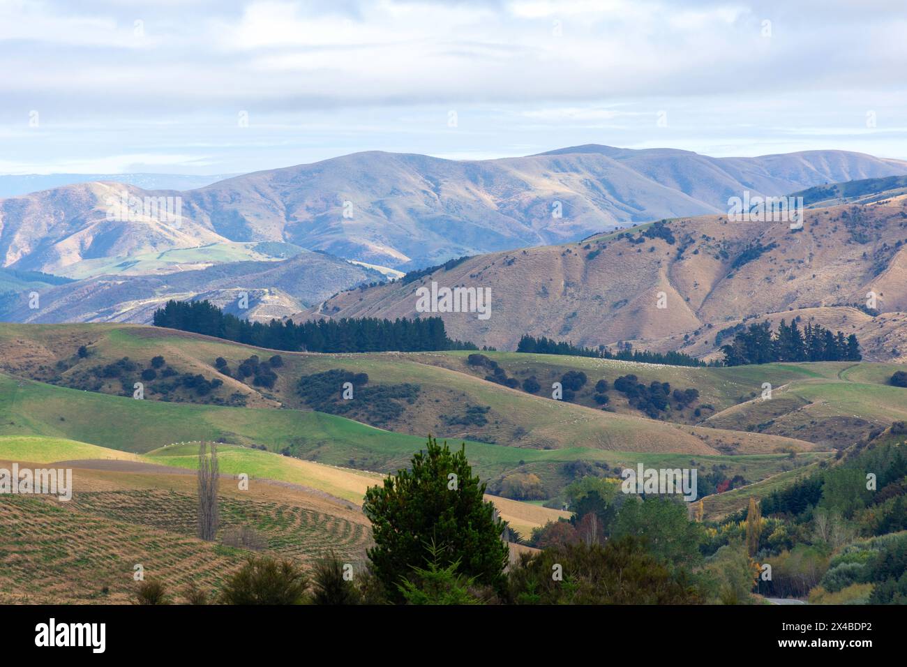 View of countryside from State Highway 8, Beaumont, Otago, New Zealand ...
