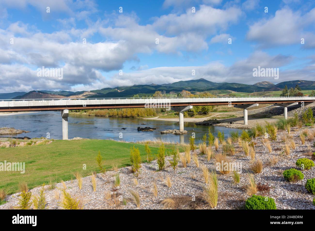 New Beaumont Bridge across River Clyde, State Highway 8, Beaumont ...