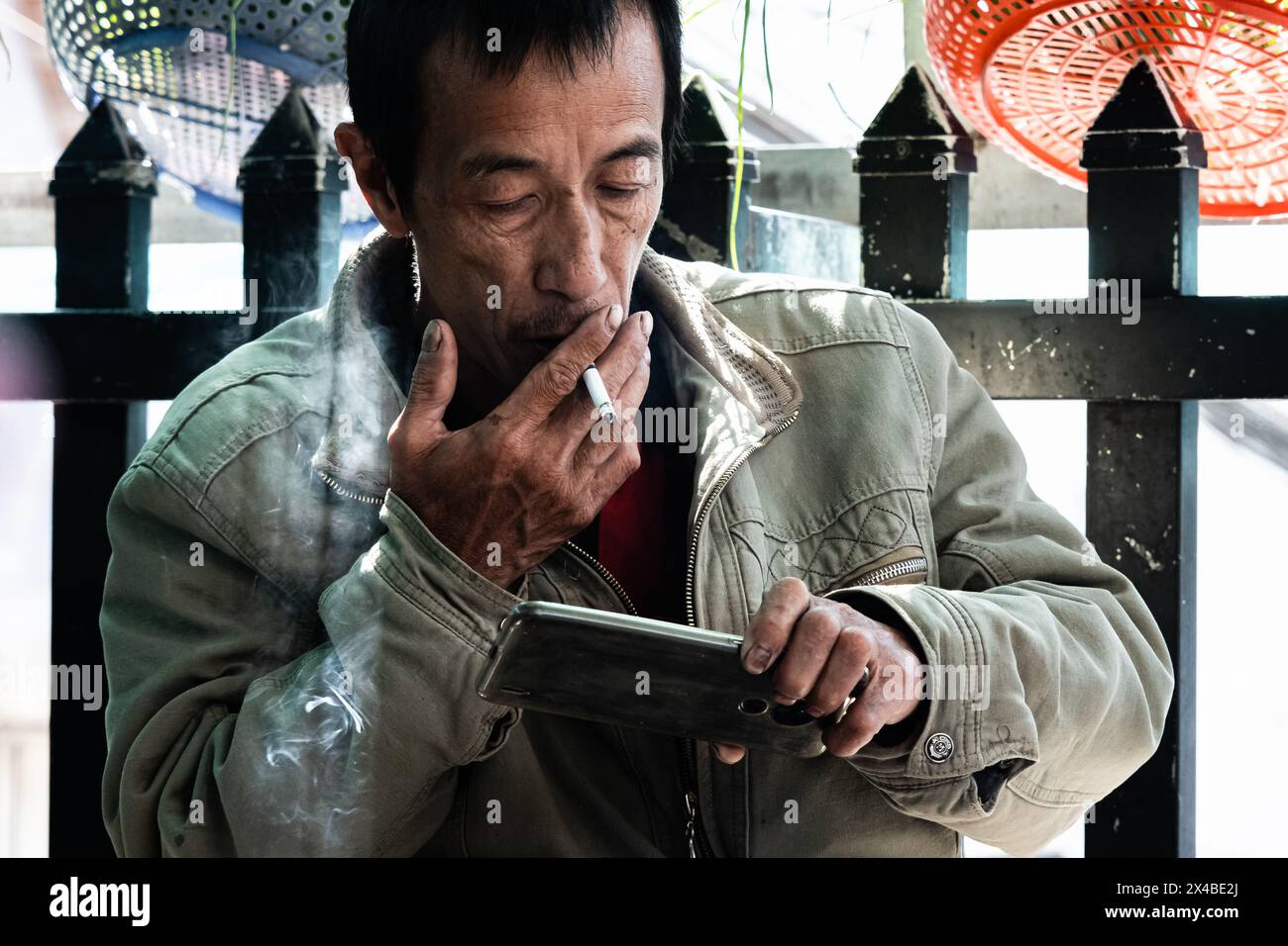 Asian tobacco hi-res stock photography and images - Alamy