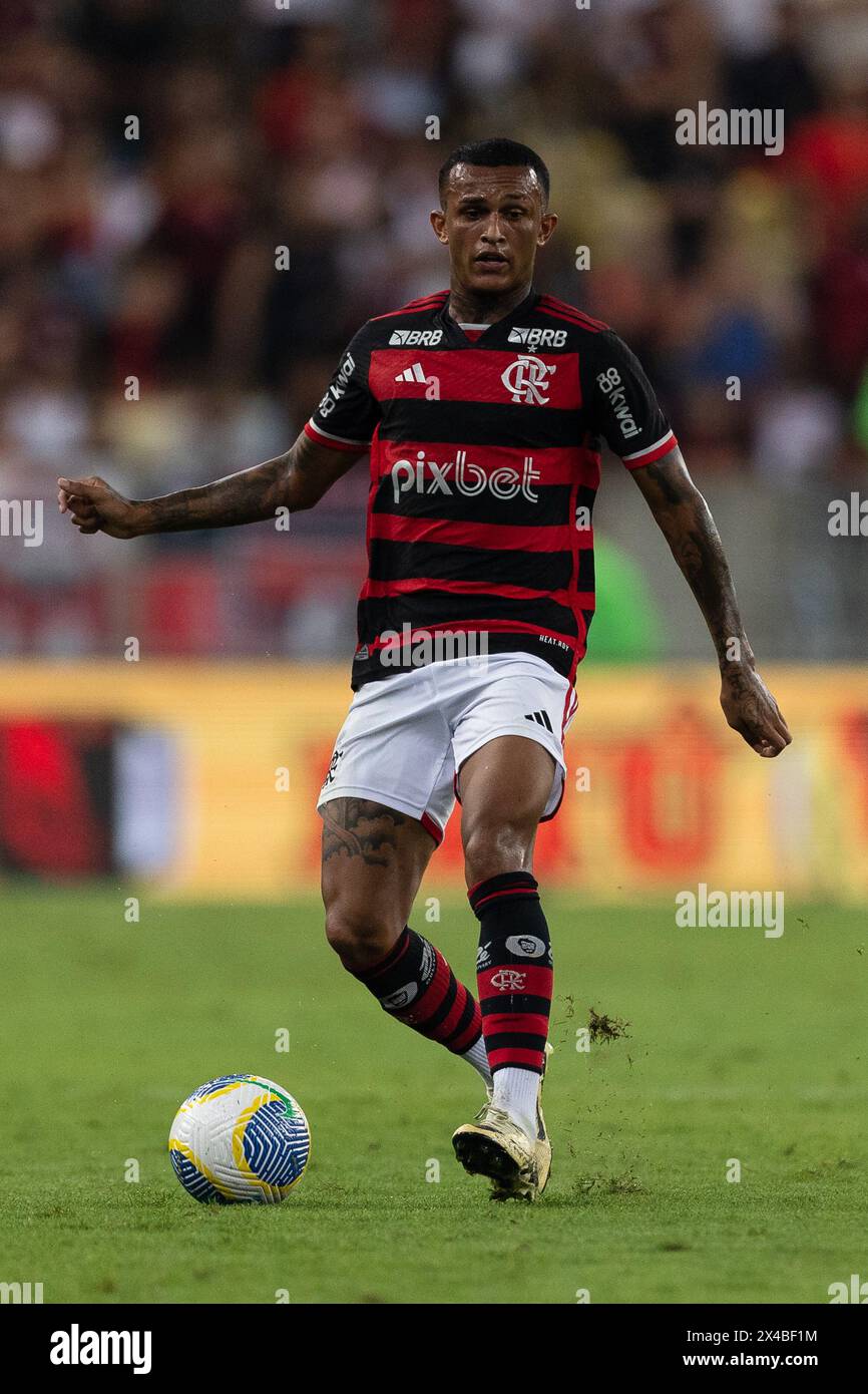 RIO DE JANEIRO, BRAZIL - APRIL 01: WESLEY of Flamengo runs with the ...