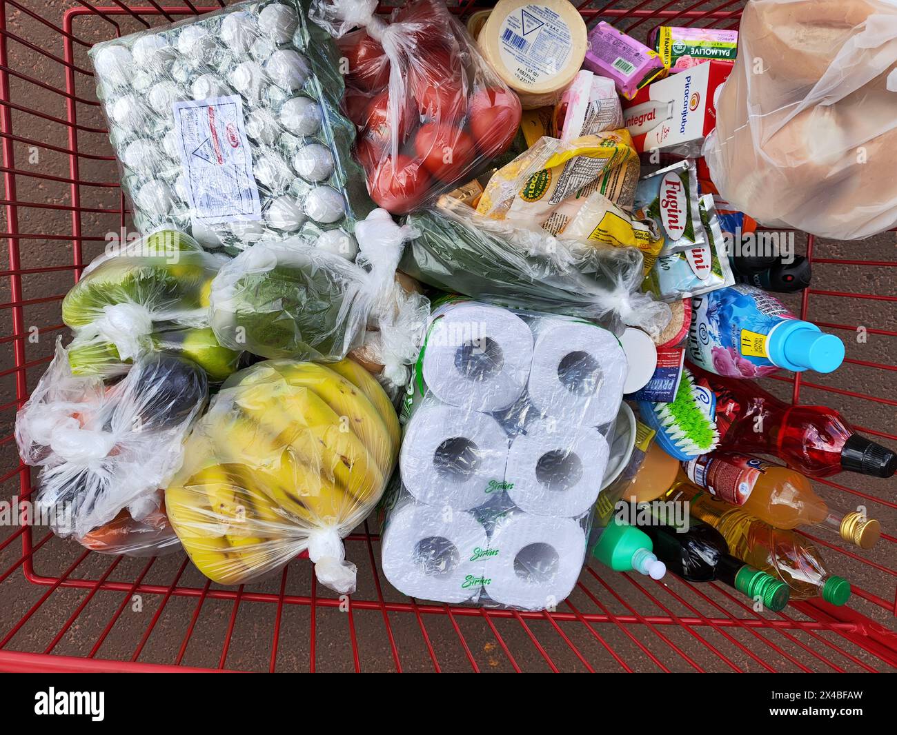 Supermercado brazil hi-res stock photography and images - Alamy