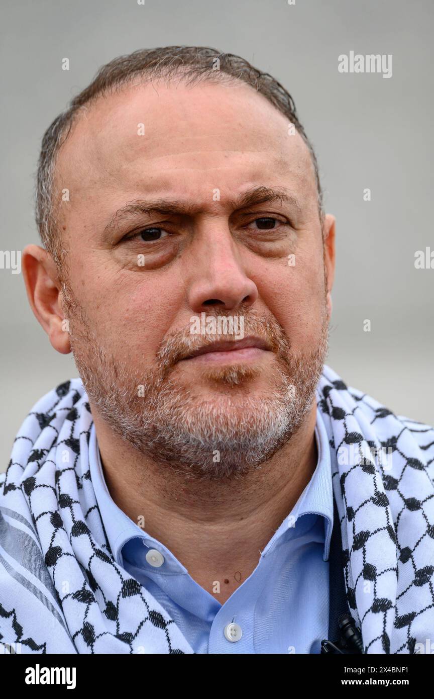 Dr. Husam Zomlot - Palestinian Ambassador to the UK - wearing the black ...