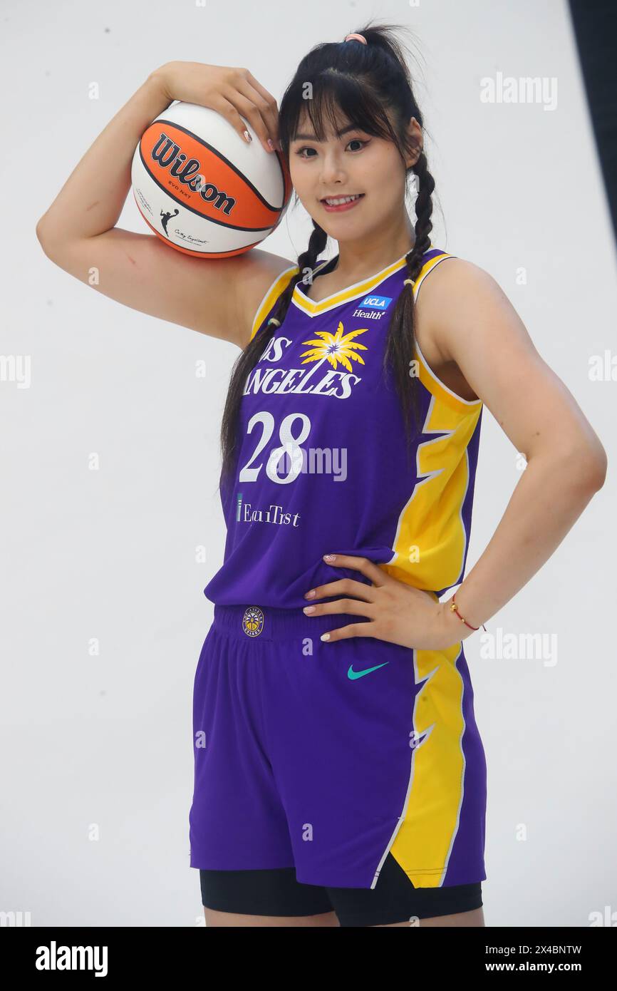 Li yueru hi-res stock photography and images - Alamy