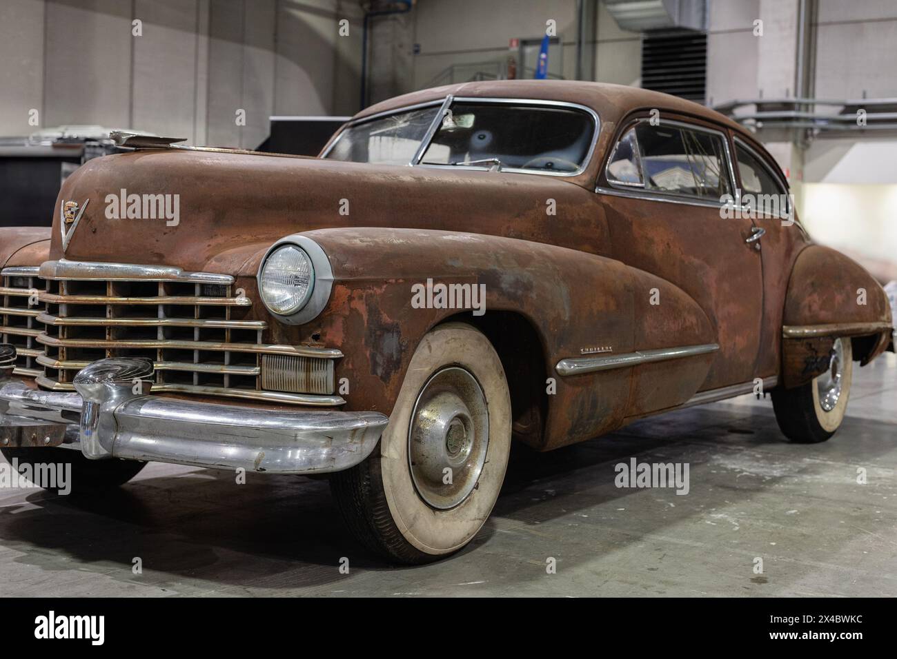 Rusty Cadillac Fastback Coupe 62 series Sedanette Produced in 1946 ...
