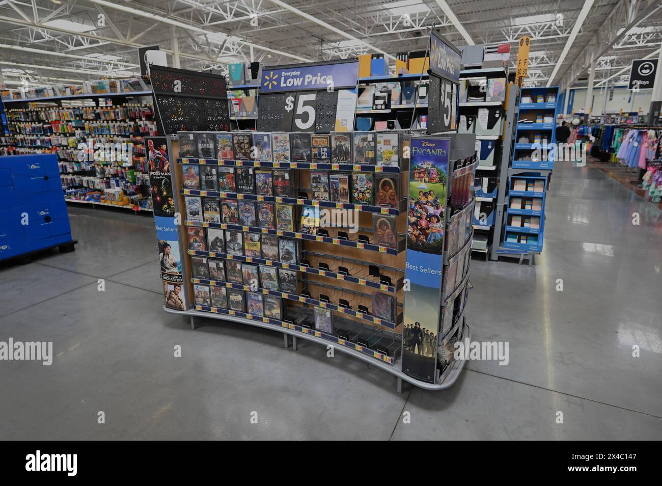 The Inside of a Walmart store Stock Photo - Alamy