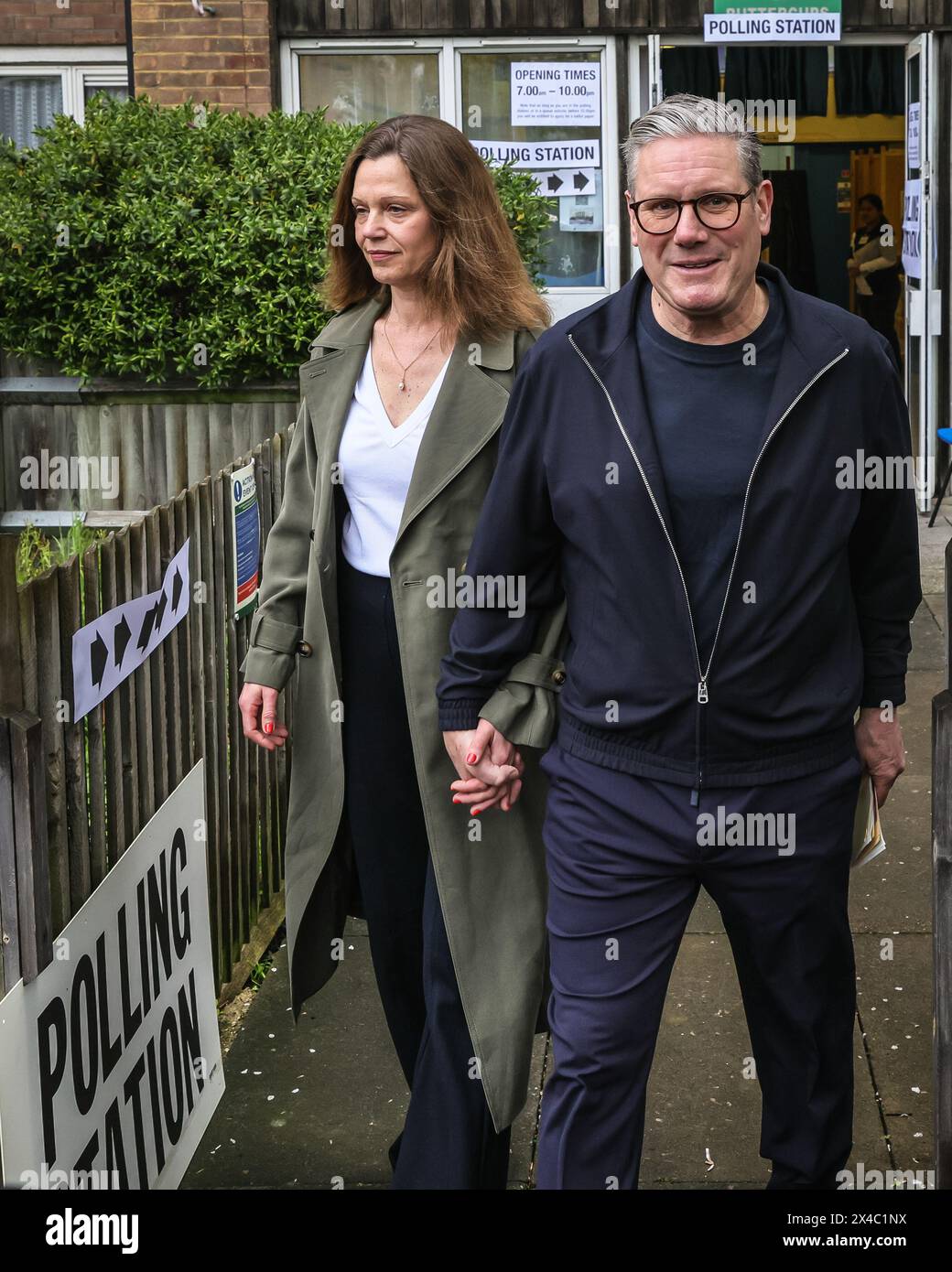 Keir starmer and his wife victoria hi-res stock photography and images ...